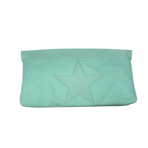 Clutch de tela color azul turquesa estrella bordada en piel.