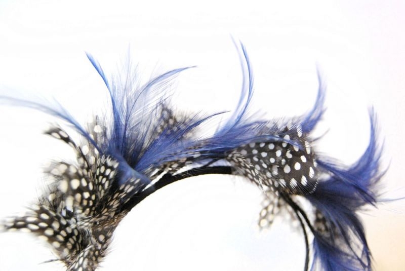 Diadema con plumas Enif de Taneke